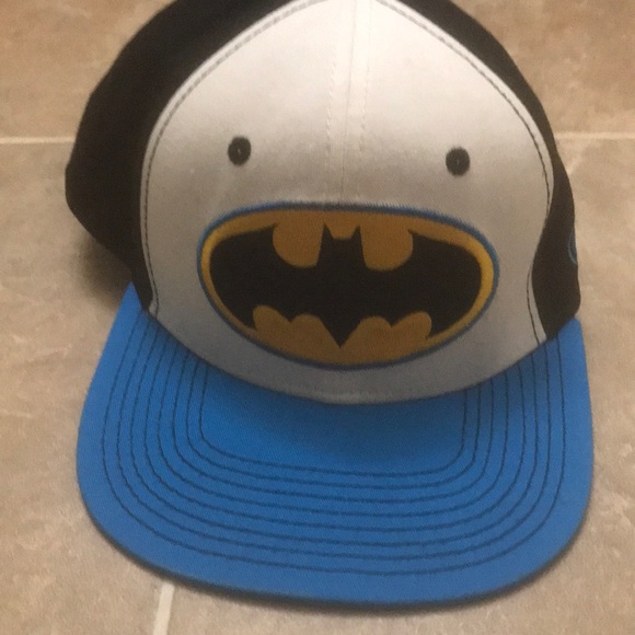 Batman | Accessories | Batman White Blue Snap Back Hat | Poshmark